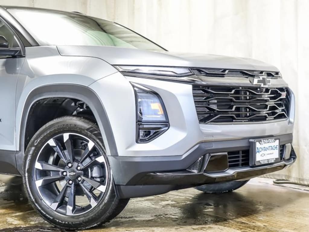 New 2026 Chevrolet Equinox For Sale at Advantage Chevrolet of Hodgkins | VIN: 3GNAXLEGXTL353917