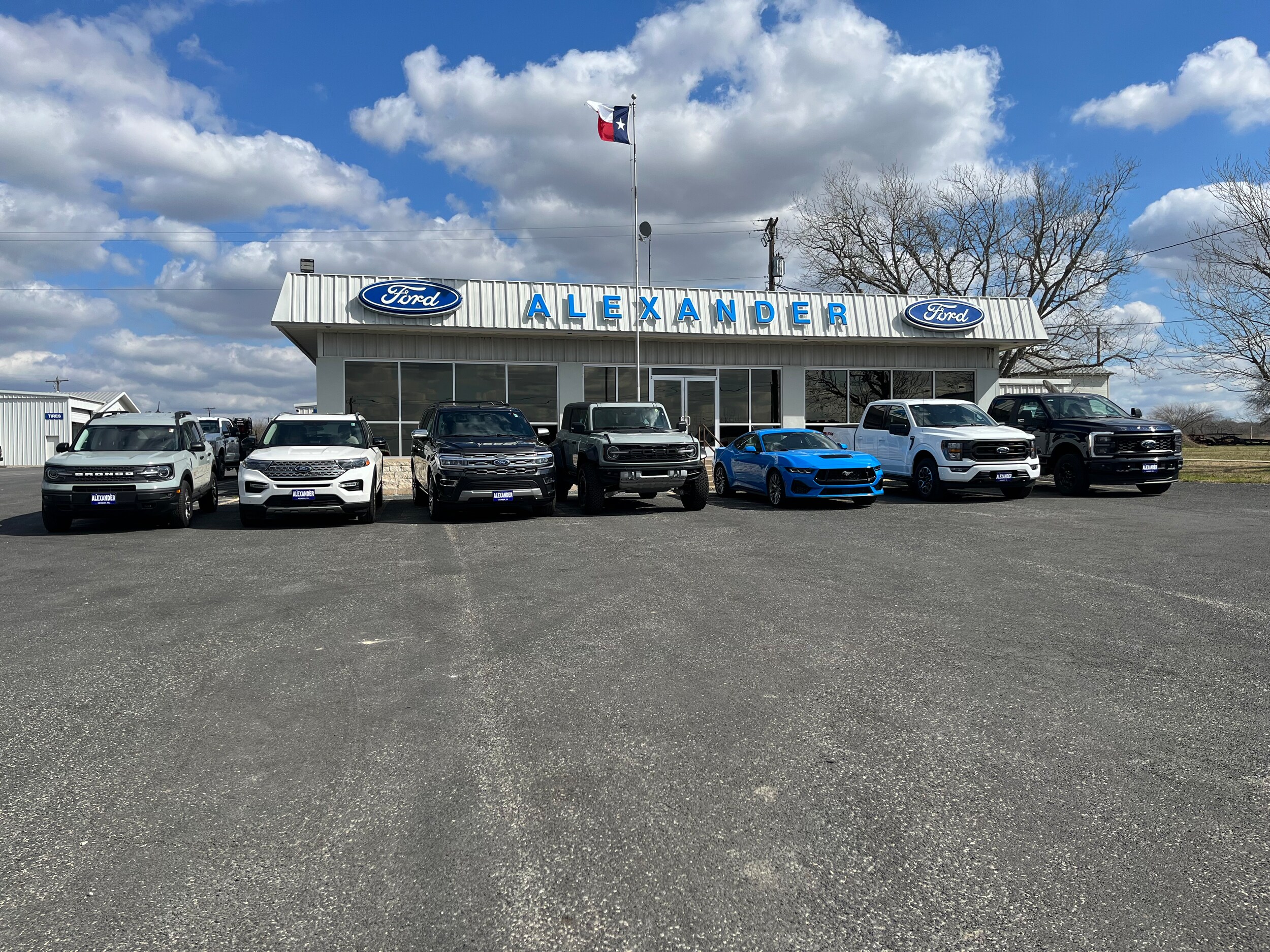 Ford Dealer Serving Kenedy, Texas | Alexander Ford