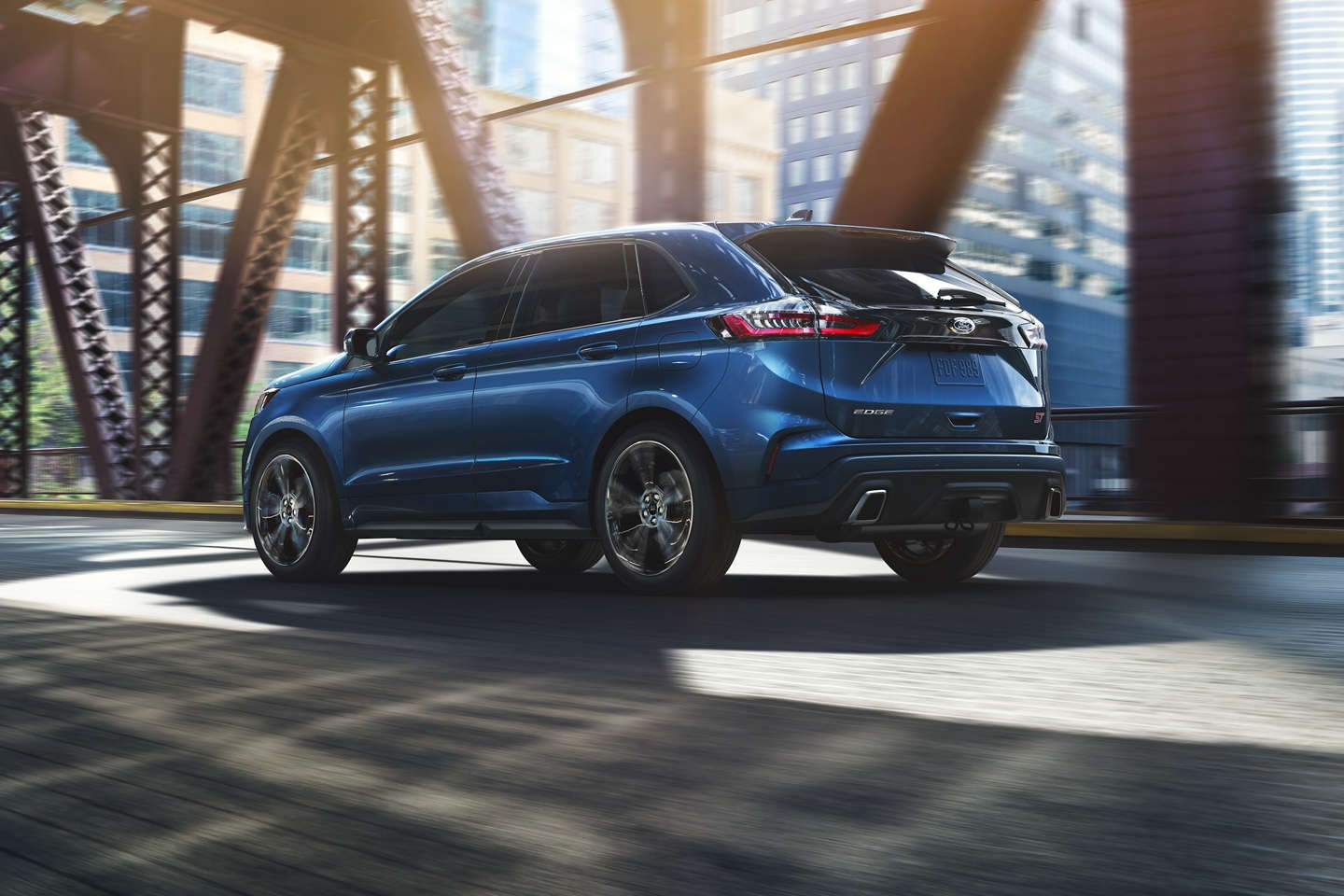 Ford Escape Vs Ford Edge Whats The Difference Ames Ford Lincoln