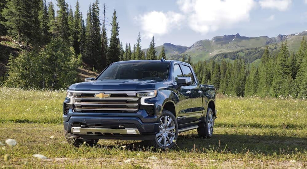 Compare the New 2025 Silverado 1500 vs. the RAM 1500