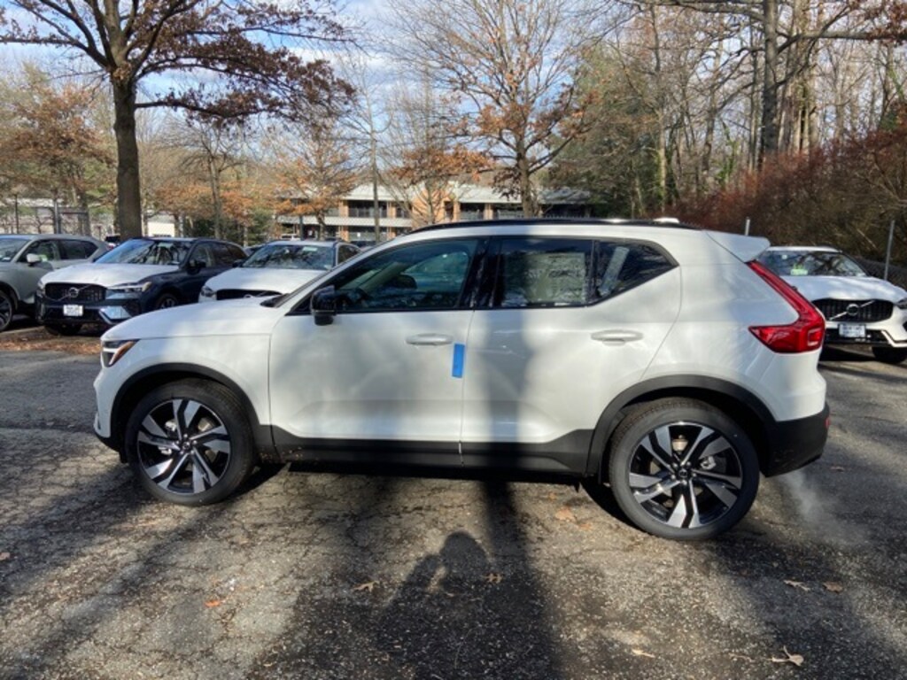 New 2025 Volvo XC40 B5 Plus Dark Theme For Sale in Annapolis MD | Near ...