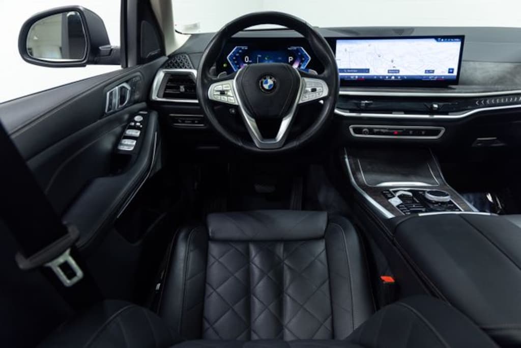 Used 2025 BMW X7 xDrive40i in Saint Louis MO | VIN: 5UX23EM01S9Z23494
