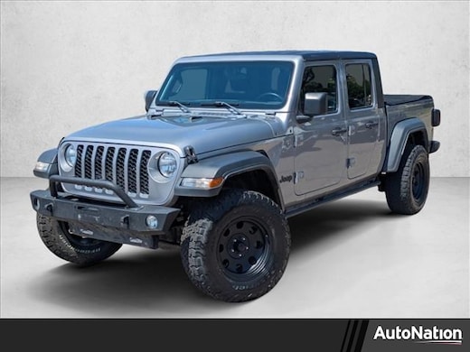 silver jeep gladiator