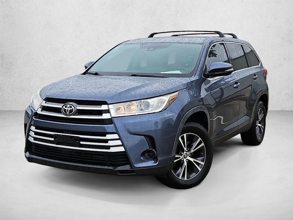 2019 Toyota Highlander LE I4 For Sale | Houston TX