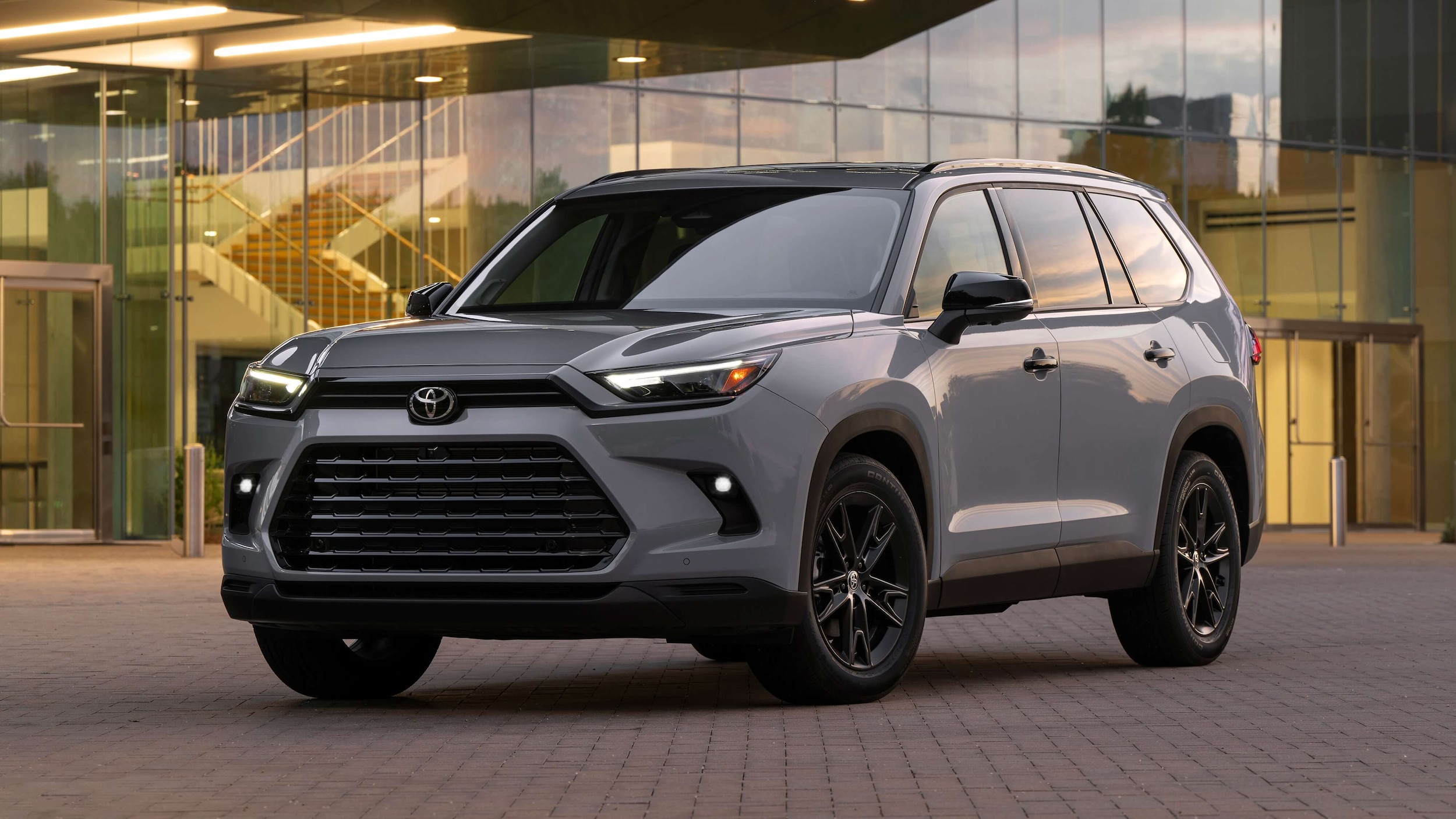 Toyota Grand Highlander Models, Specs & Features | AutoNation Toyota ...