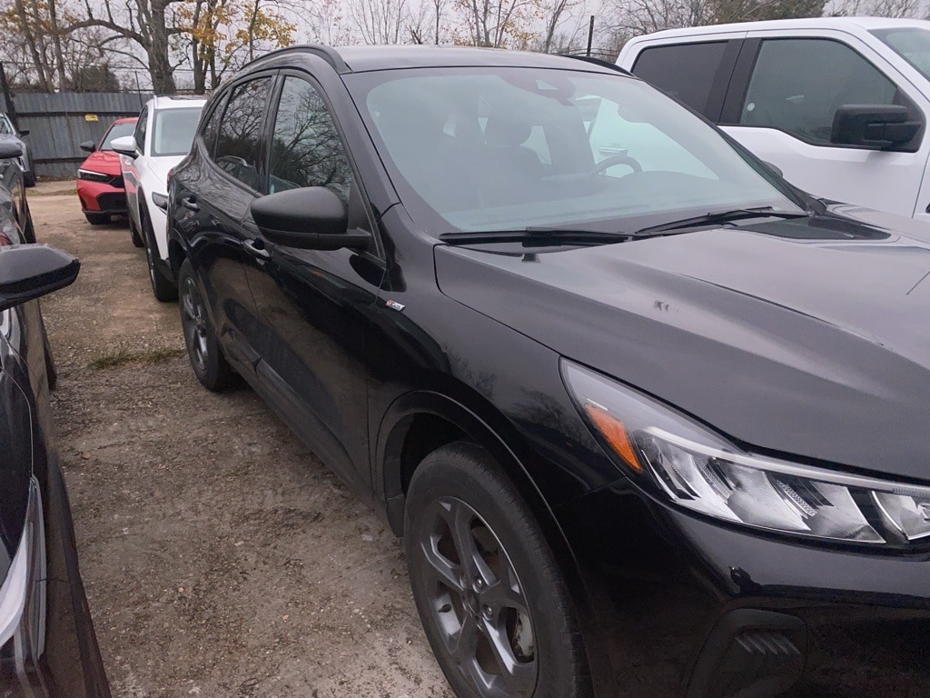 Used 2024 Ford Escape For Sale at AVIS Car Sales | VIN: 1FMCU9MNXRUA24769