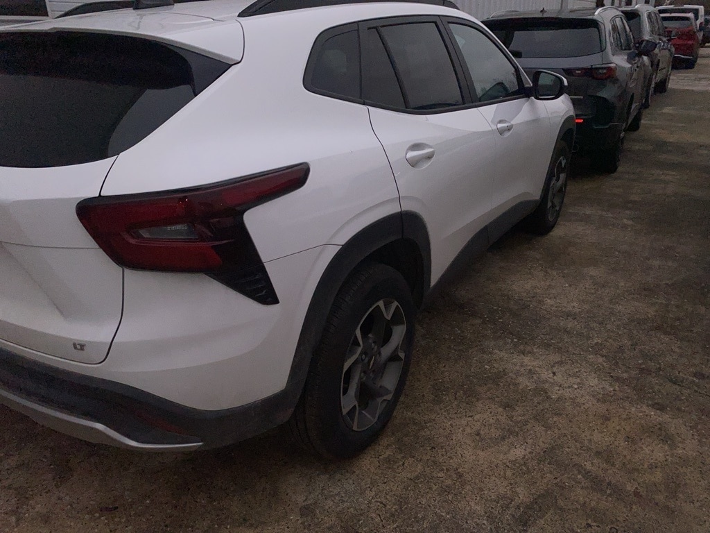 Used 2025 Chevrolet Trax For Sale at AVIS Car Sales | VIN ...