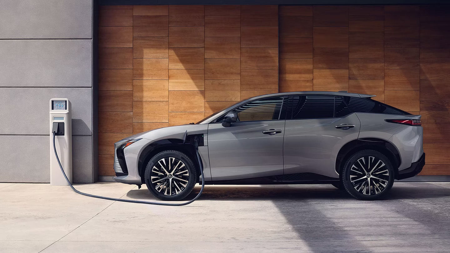 Lexus of Brooklyn | New LEXUS Dealership in Brooklyn, NY