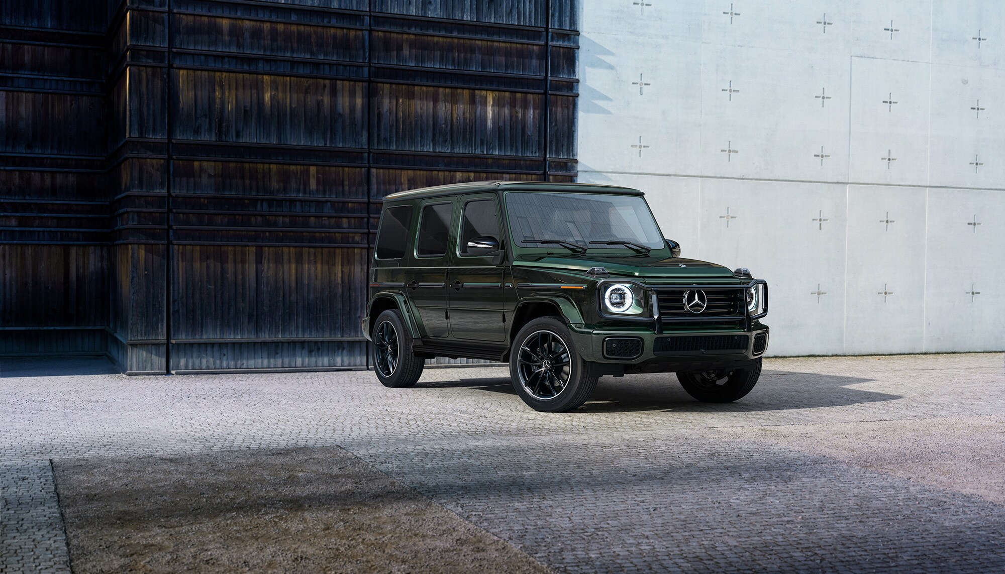Bentley Bentayga vs. Mercedes-Benz G-Wagon Leasing
