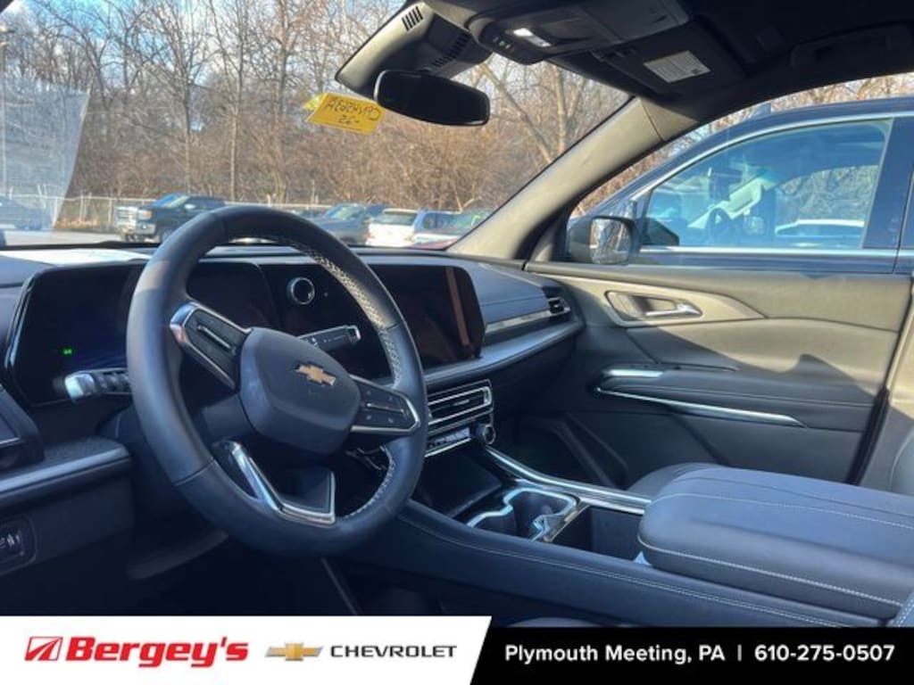 2025 Chevrolet Traverse LT SUV | Radiant Red Tintcoat | Bergey's Ford ...