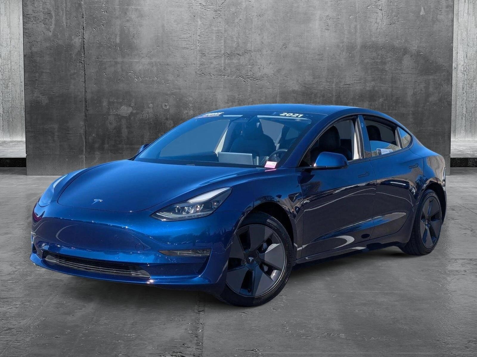 Tesla Model 3 Loan Calculator