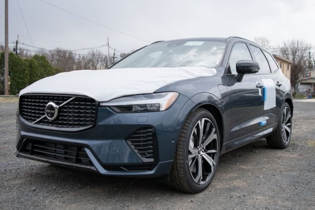 New 2024 Volvo XC60 Recharge Plug-In Hybrid T8 Ultimate Dark in Denim Blue For Sale in ...