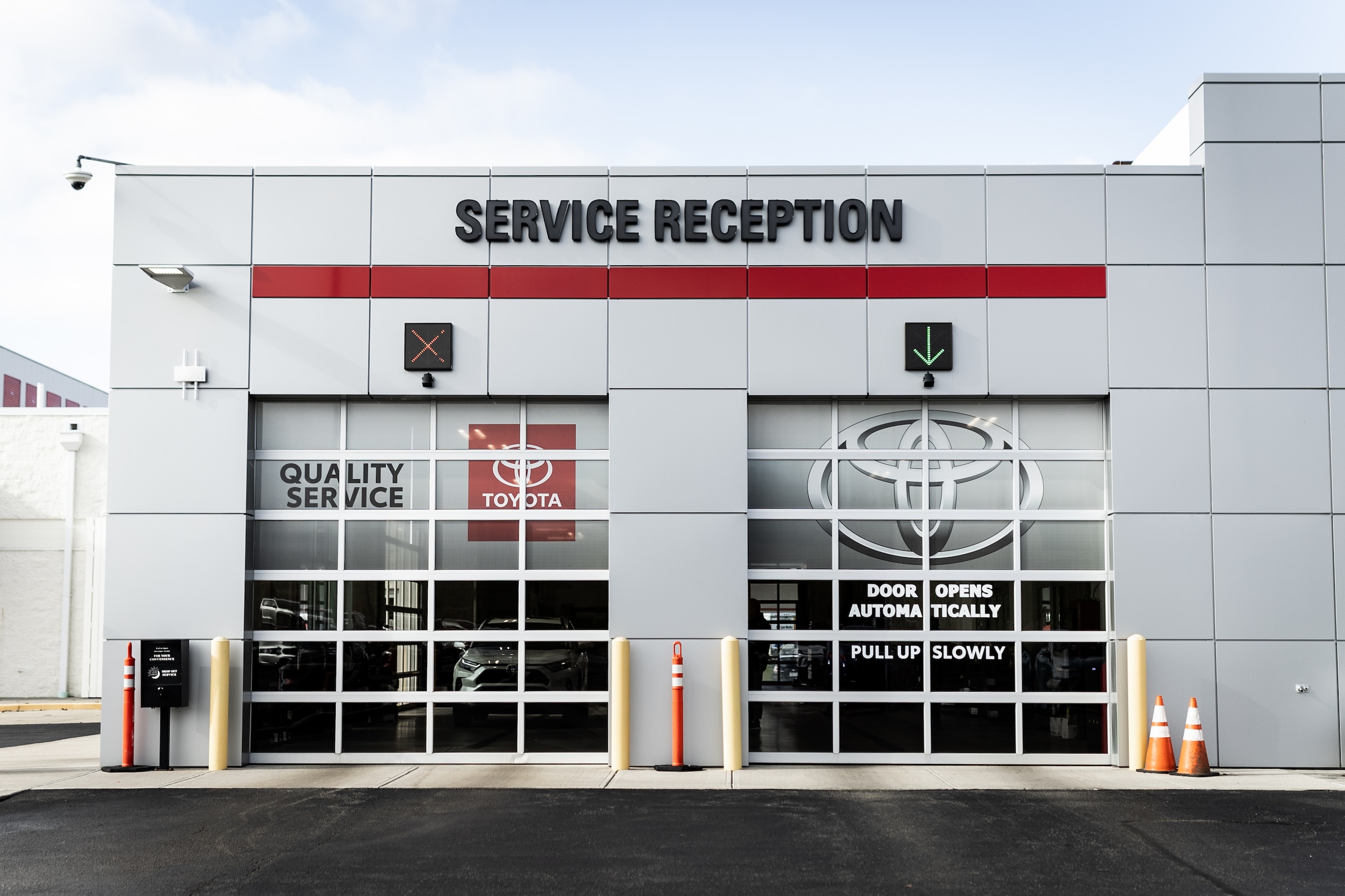 New and Used Toyota Dealer Lancaster | Buckeye Toyota