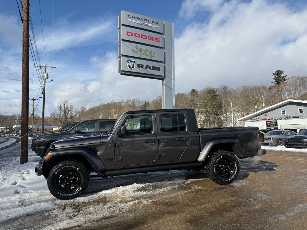 Used 2022 Jeep Gladiator Sport For Sale | Springfield VT