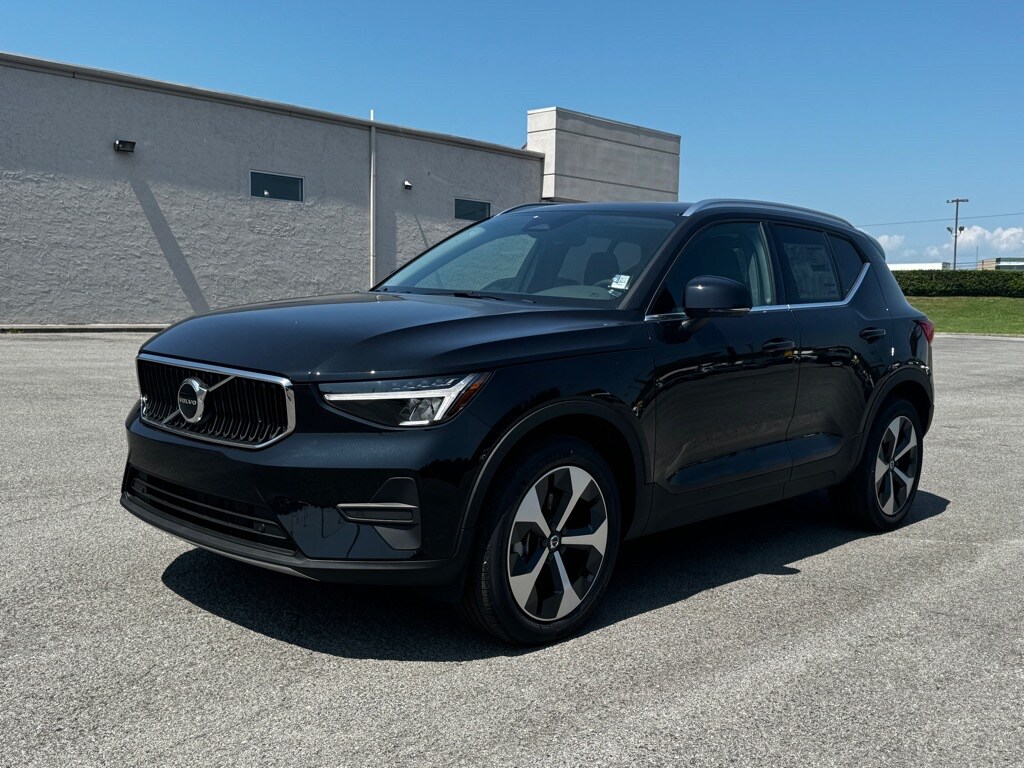 New 2025 Volvo XC40 B5 Core Bright Theme For Sale/Lease in Knoxville ...