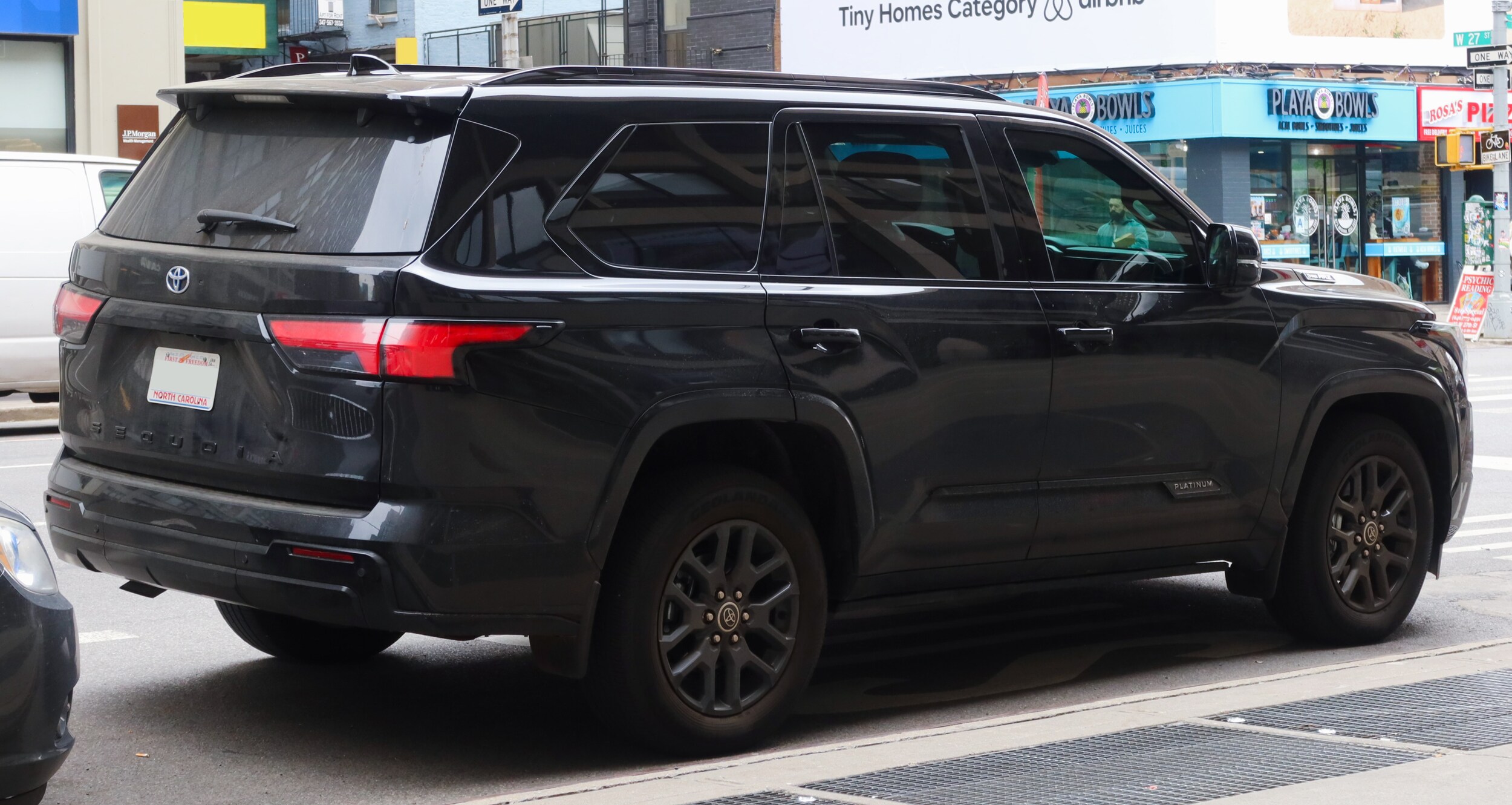 2023 Nissan Armada vs. Toyota Sequoia | Concord Nissan