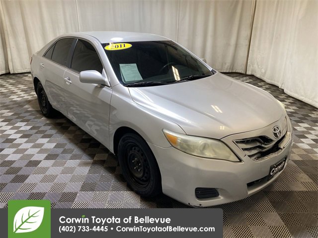 2011 Toyota Camry Le White