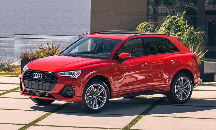 Audi q3 red black edition store