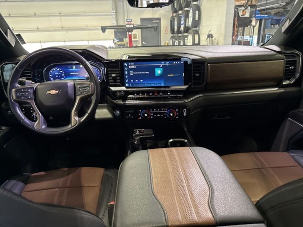 Used 2023 Chevrolet Silverado 1500 High Country For Sale in Iowa City ...