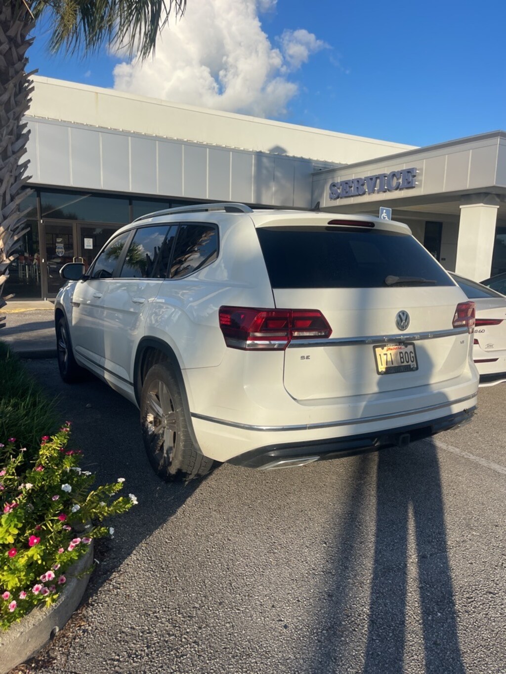 Used 2018 Volkswagen Atlas For Sale at Giles Nissan Lafayette | VIN ...