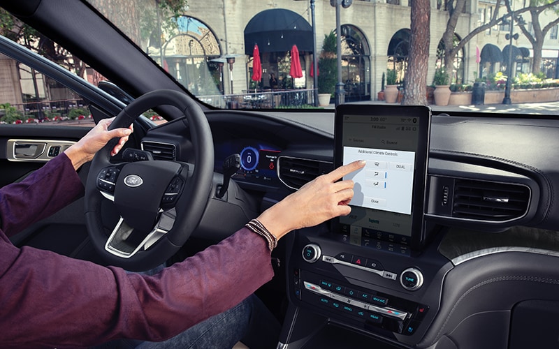 2024 Ford Explorer | Ed Shults Ford