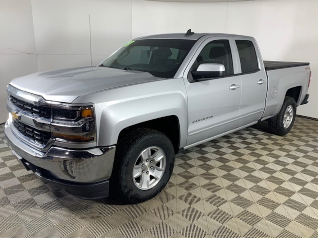 Used 2017 Chevrolet Silverado 1500 LT w/1LT For Sale | Bismarck ND
