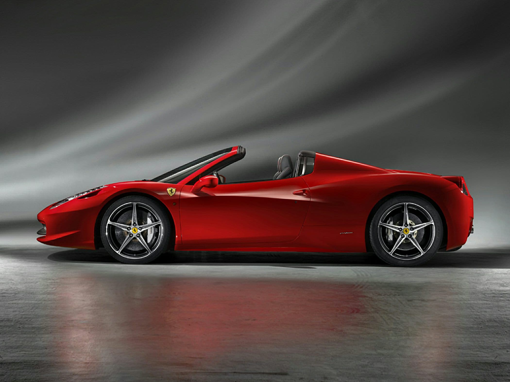 New and Pre-Owned Ferrari Dealer Plainview NY | Ferrari of Long Island