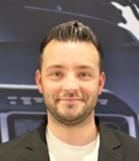 About Our Staff | Jaguar Bellevue