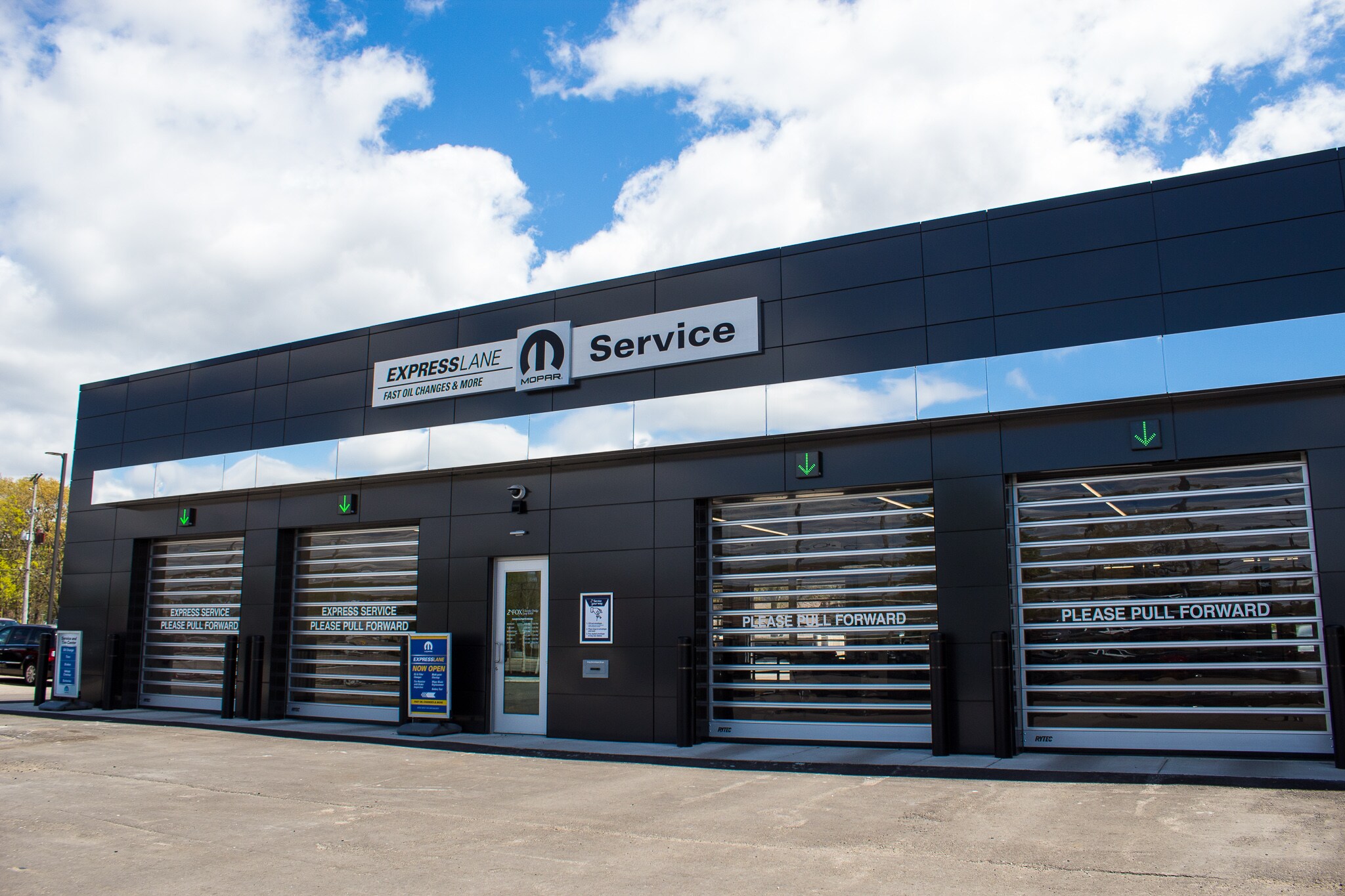 New and Used Jeep, RAM, Chrysler, Dodge dealership Grand Rapids | Cars ...