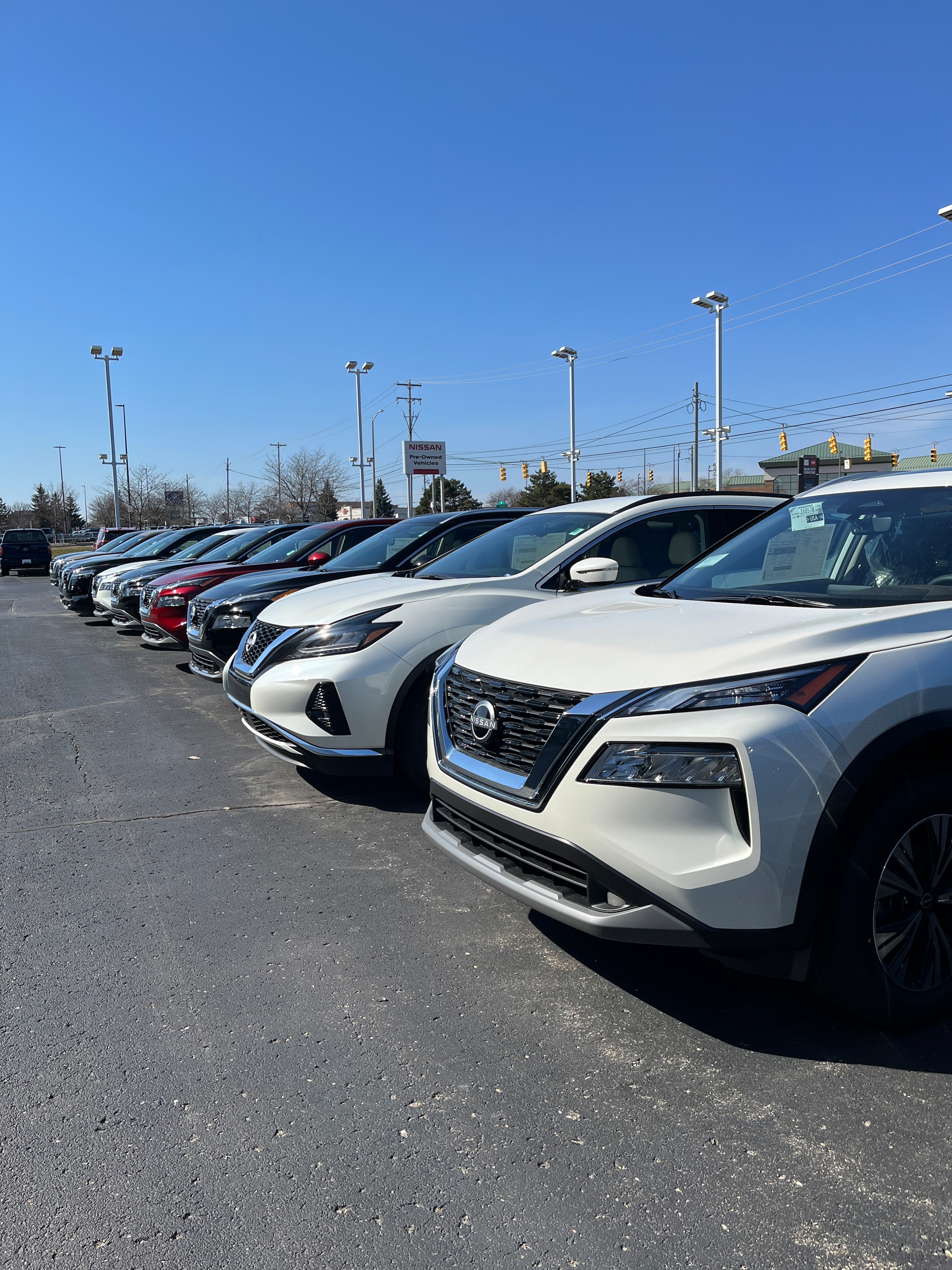Nissan & Used Car Dealer Grand Rapids, MI - Fox Nissan