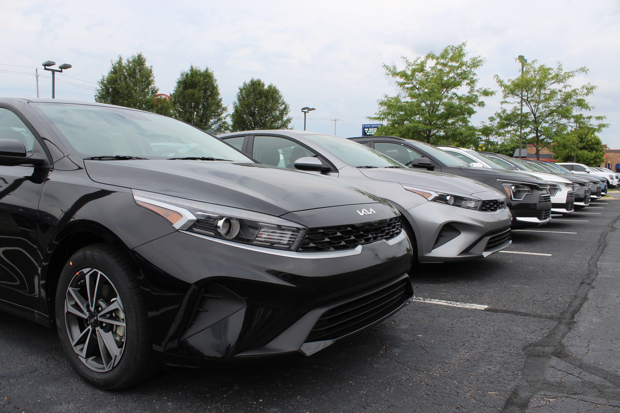 Fox Kia South | New & Pre-Owned Vehicles | 28th Street SE