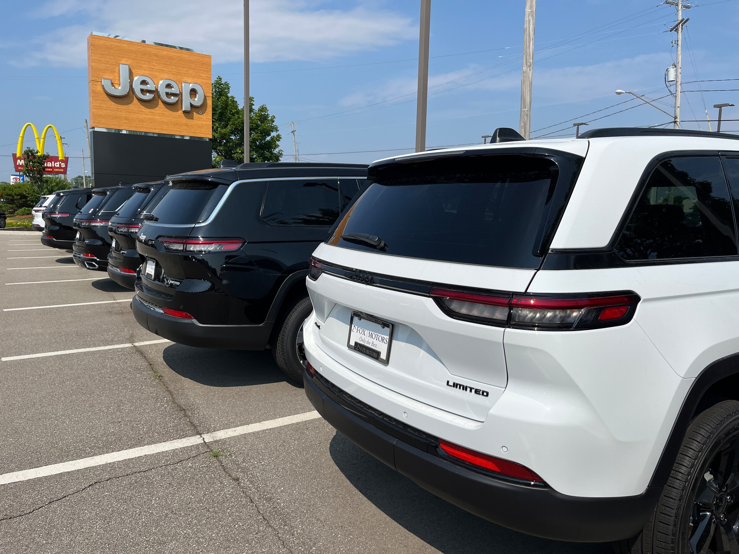 New & Used Jeep, Ram, Chrysler, Dodge dealer in Grand Rapids