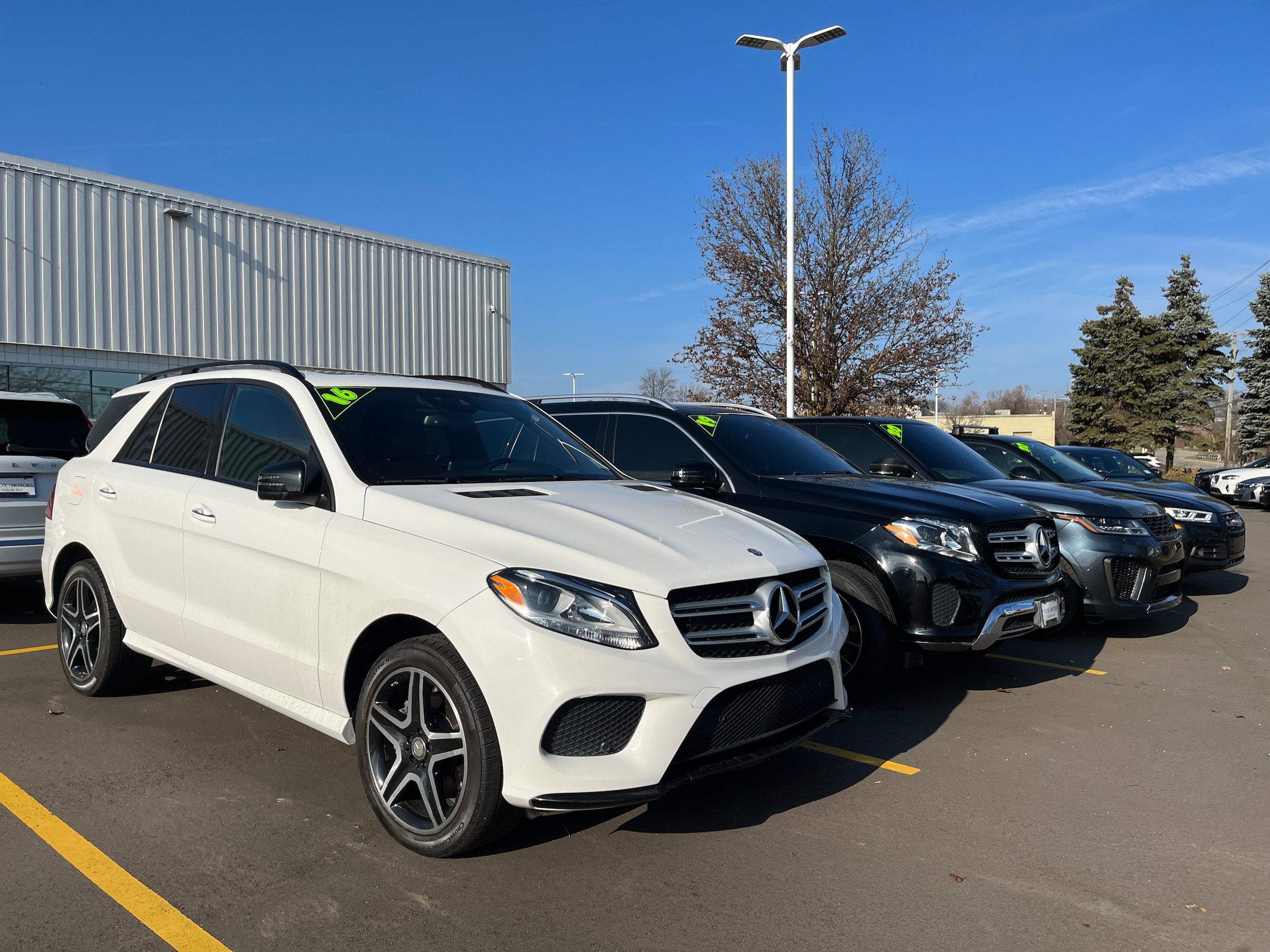BMW & Luxury Used Car Dealer Farmington Hills, MI - BMW of Farmington Hills