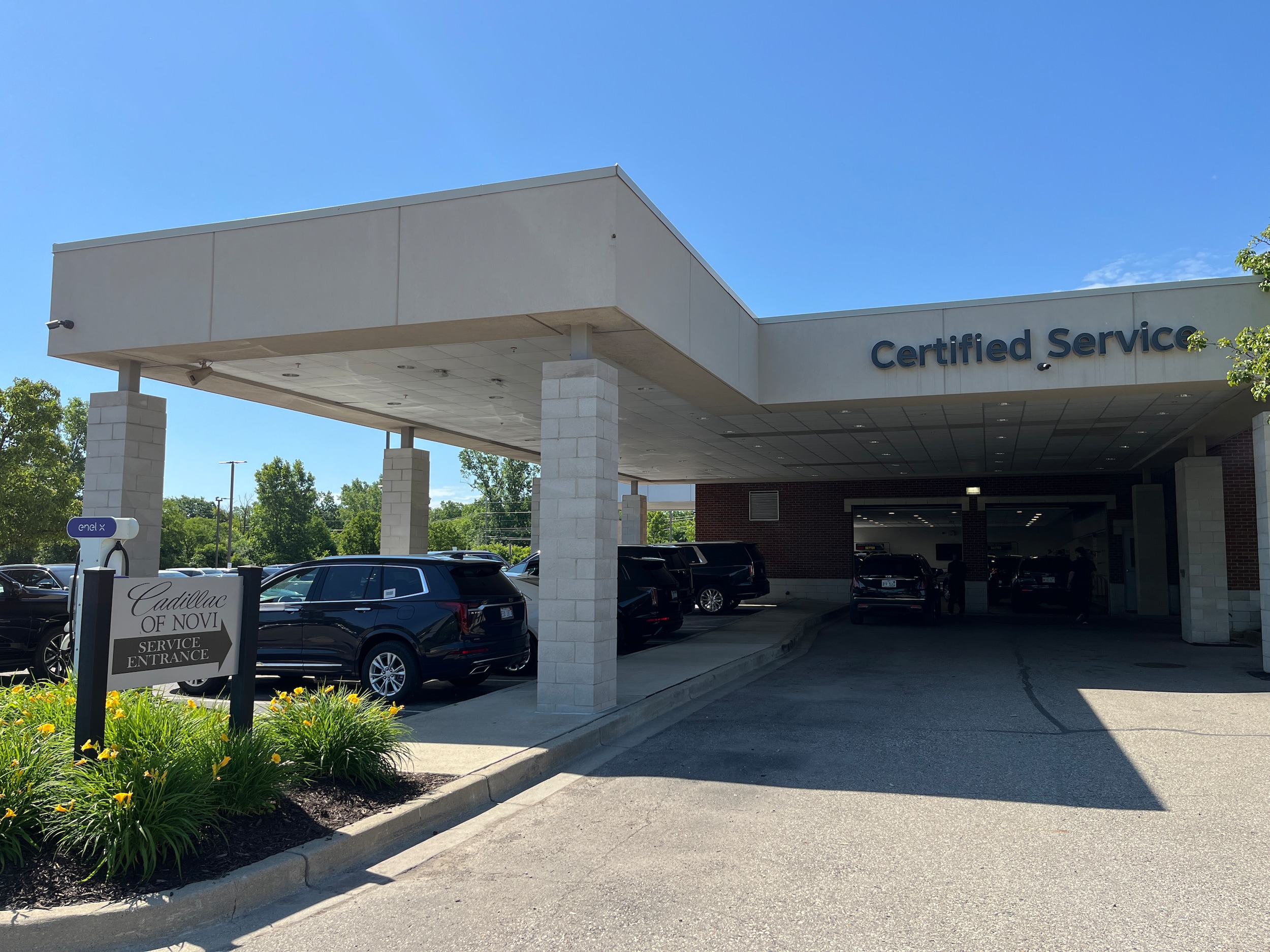 Cadillac Service Center & Auto Repair In Novi, MI