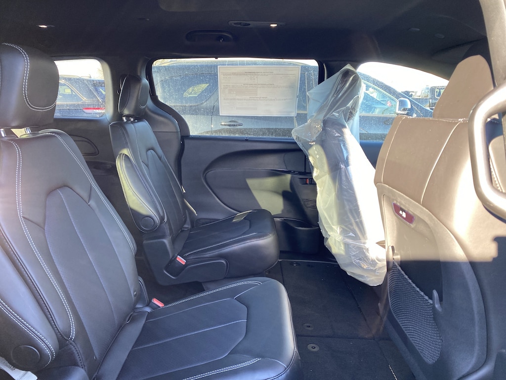 New 2026 Chrysler Pacifica For Sale at Gengras Motor Cars Corporate ...