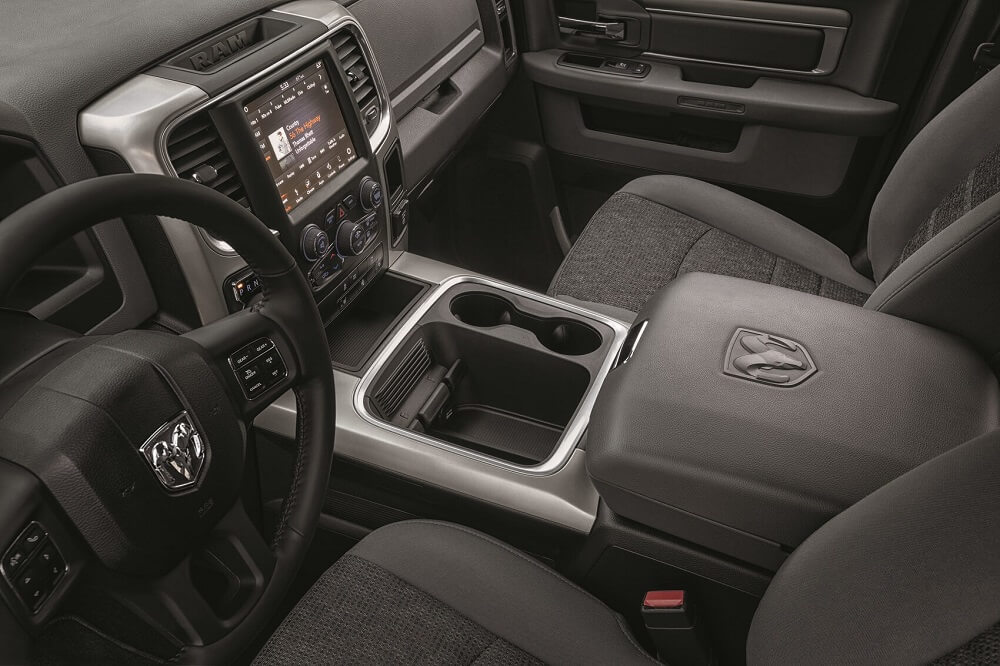 Ram 1500 Interior St Louis MO | Glendale CDJR