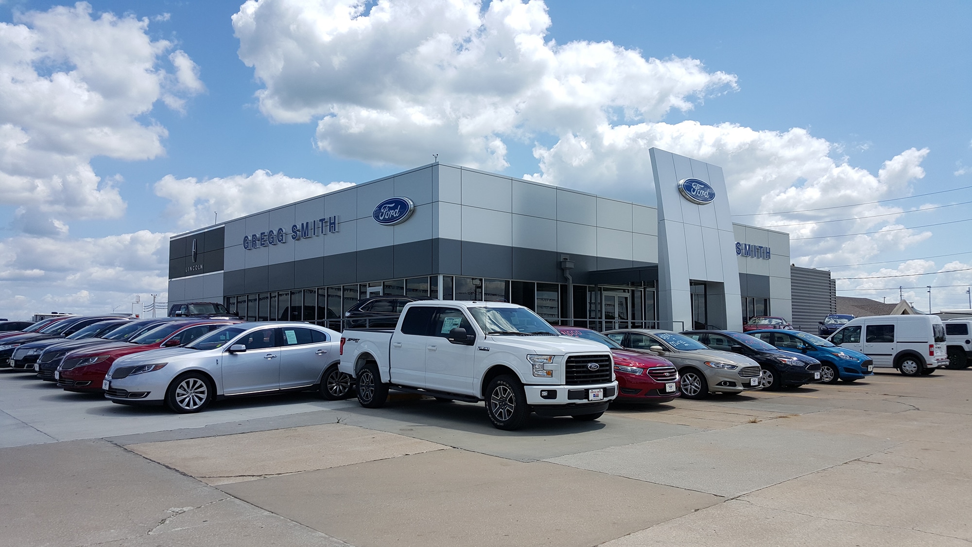 Gregg Smith Ford New & Used Vehicles in Clinton Missouri