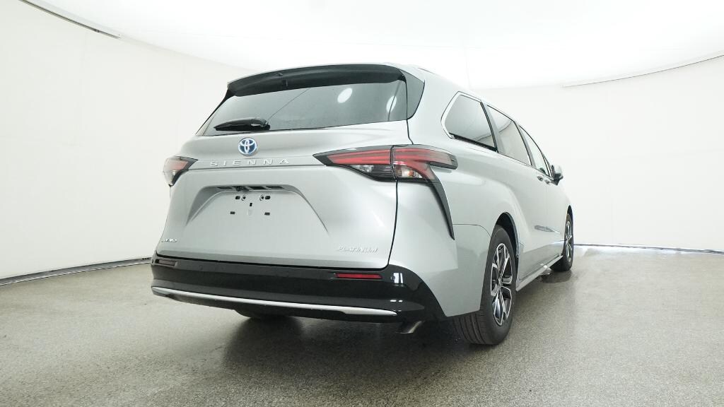 New 2025 Toyota Sienna For Sale at AutoNation Toyota Fort Myers | VIN: 5TDESKFC8SS200122