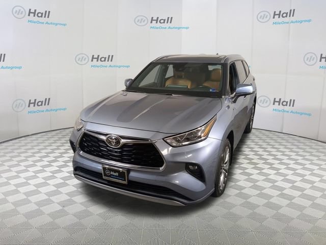 Used 2020 Toyota Highlander For Sale at Hall | MileOne Autogroup | VIN ...