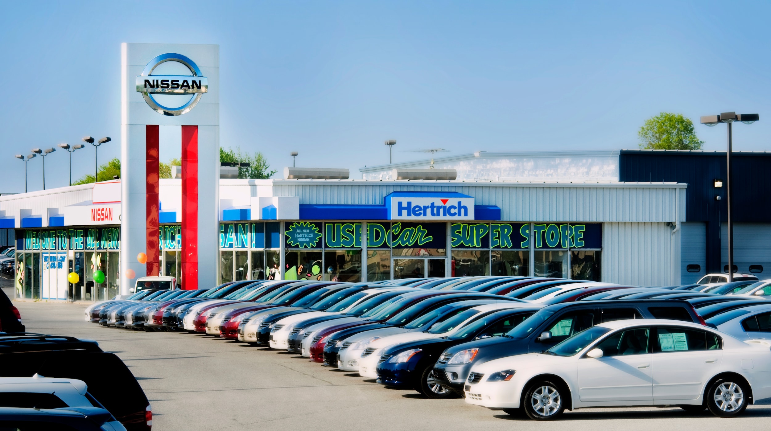 About Us | Hertrich Nissan of Dover, DE