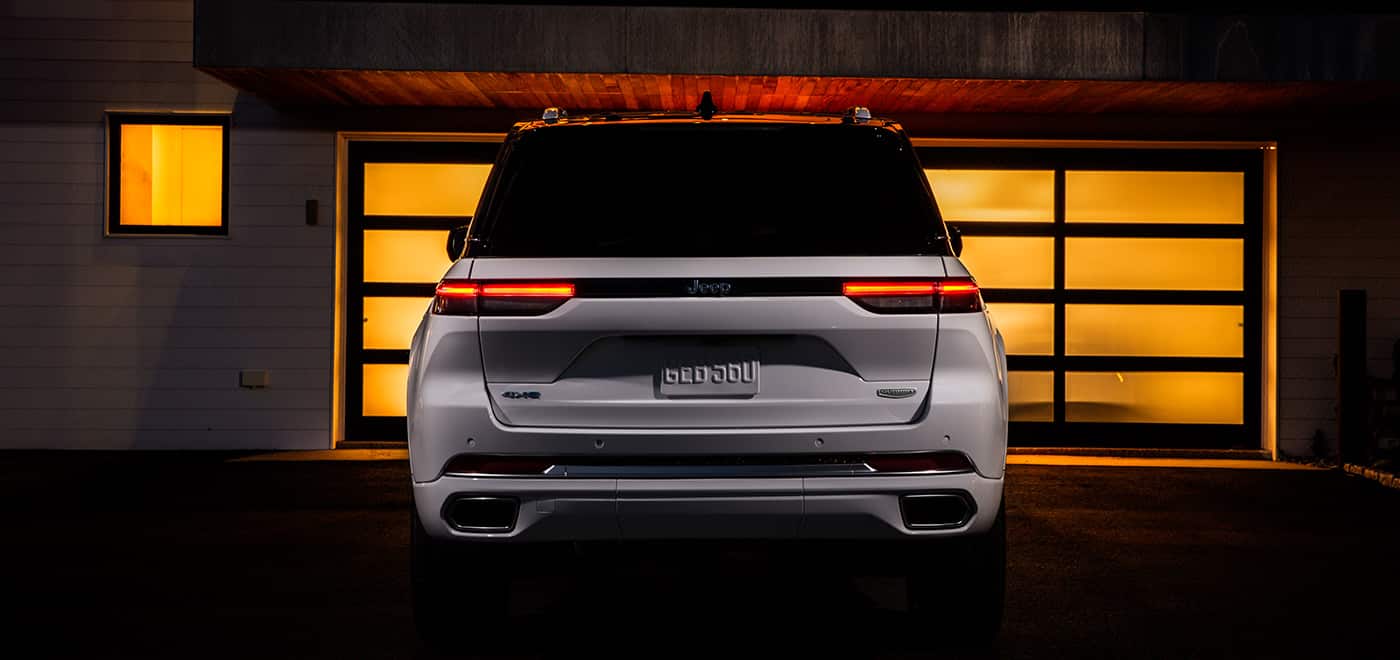 New Jeep Grand Cherokee's in Lancaster, CA | Hunter CDJR