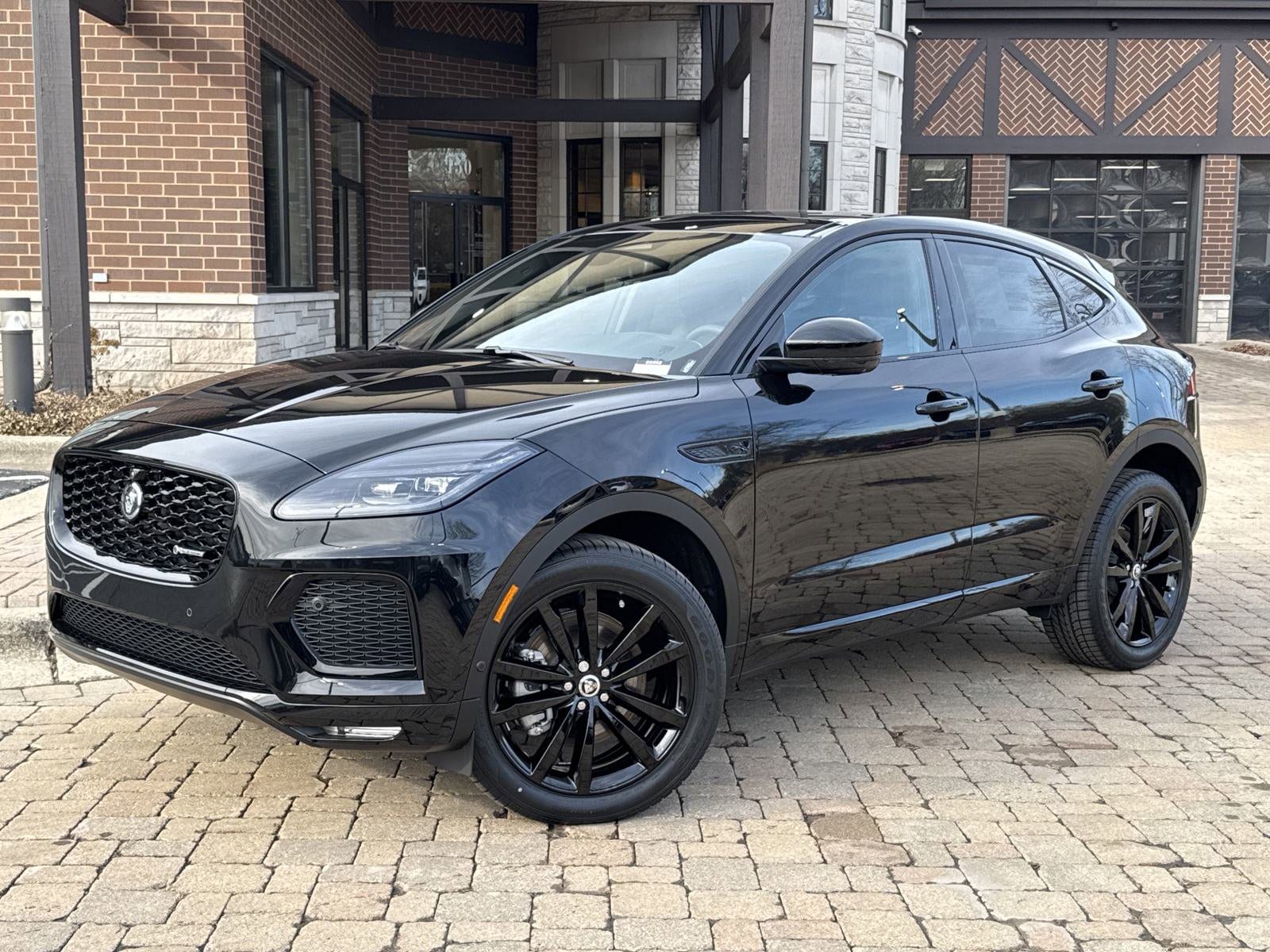 Jaguar e pace colors store