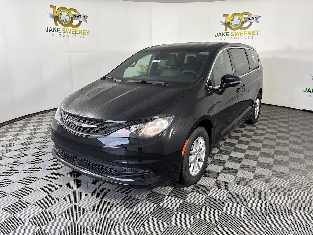 Cincinnati OH | New 2025 Chrysler Voyager LX For Sale
