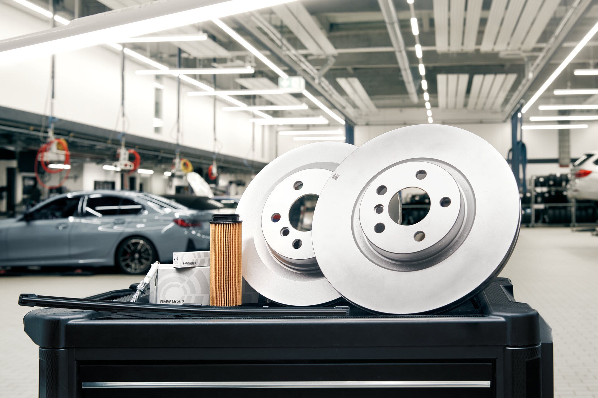 BMW PARTS COUNTER- Purchase Parts Online-Pick Up In Store | Karl Knauz BMW