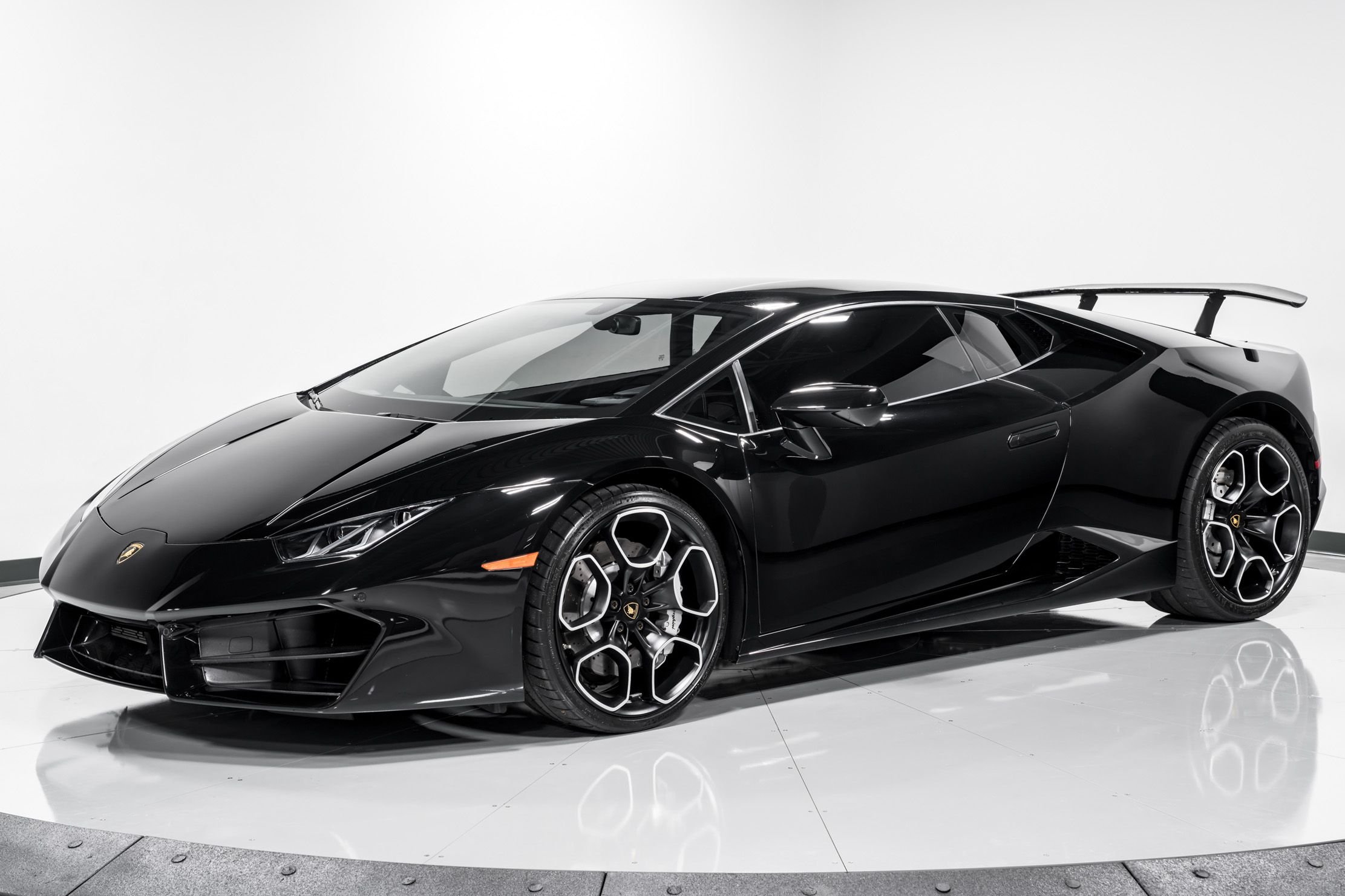 2019 Lamborghini Huracan LP580-2, used, $229,999 | VIN ...