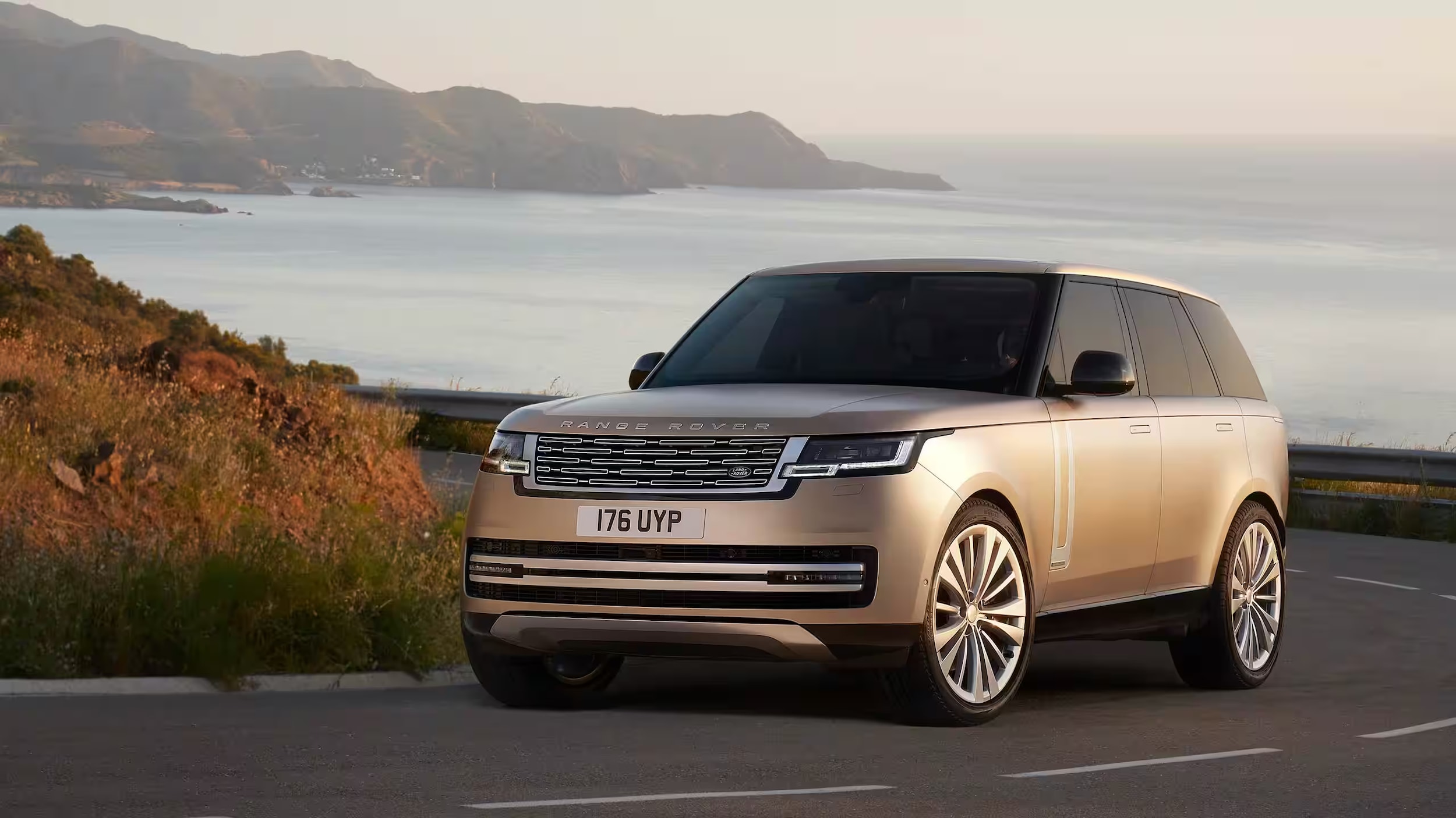 Explore the New 2024 Range Rover at Land Rover Asheville