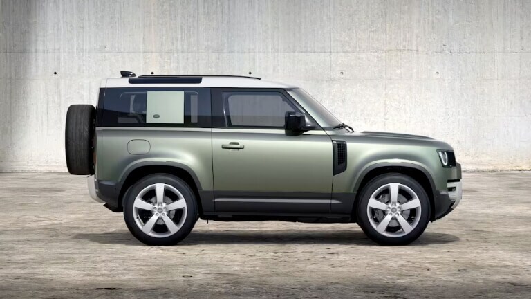 Land Rover Model Research Hub | Chesterfield, MO