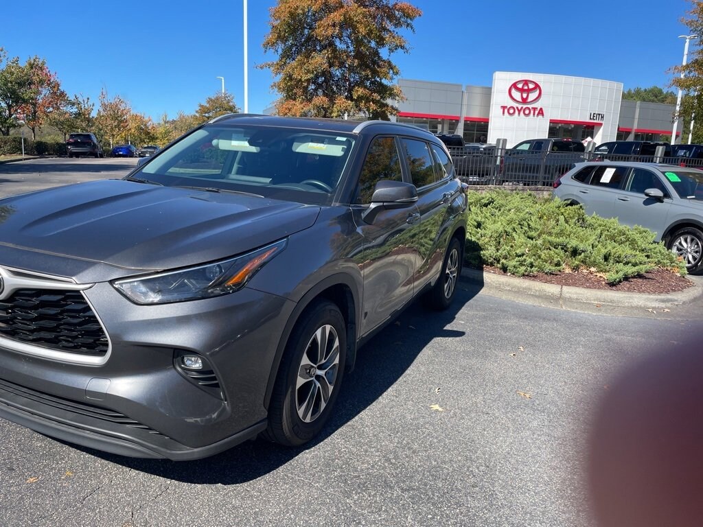 Used 2023 Toyota Highlander For Sale at Leith Toyota | VIN: 5TDKDRAH1PS517207