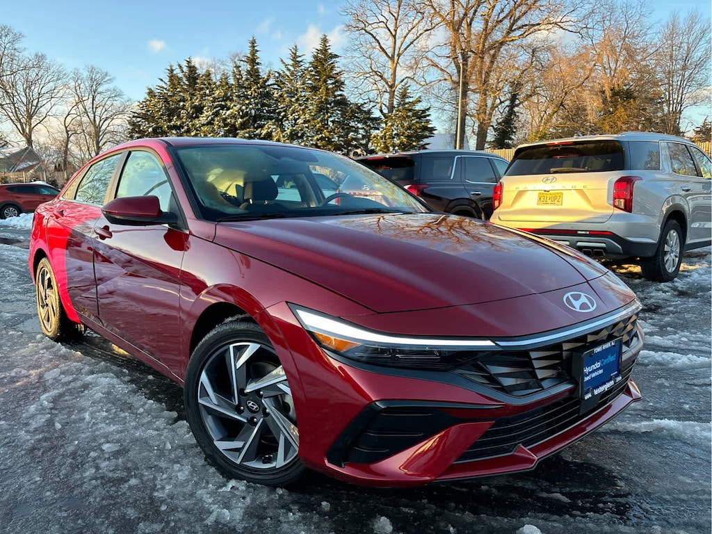 Certified Used 2025 Hyundai Elantra SEL Convenience For Sale in Toms ...