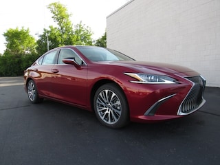 New Lexus Cars & SUVs for Sale Milwaukee, WI | Lexus of Milwaukee